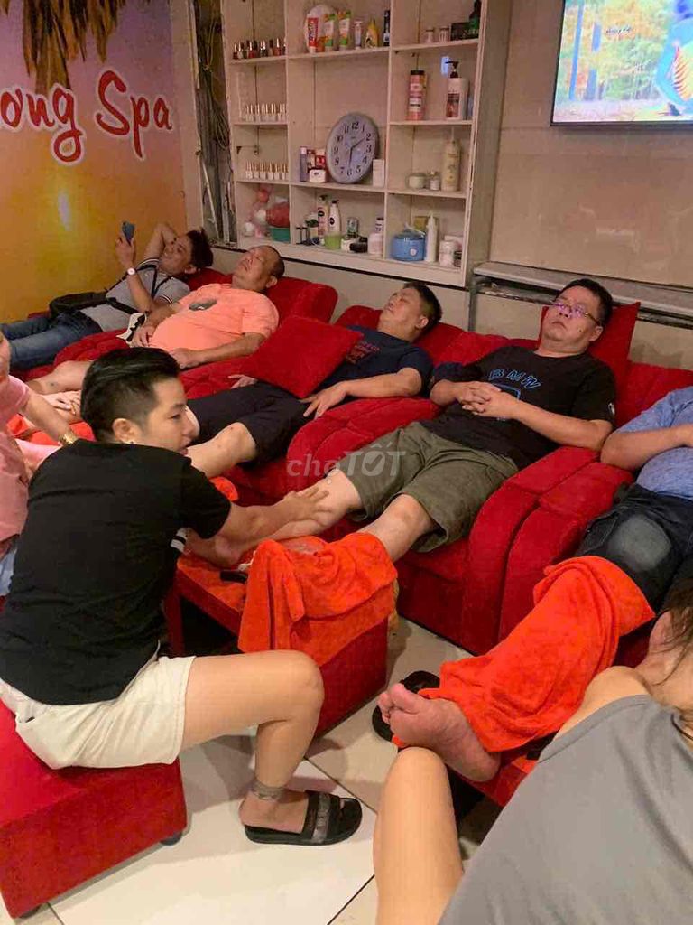 tuyển ktv spa massage - 125808752