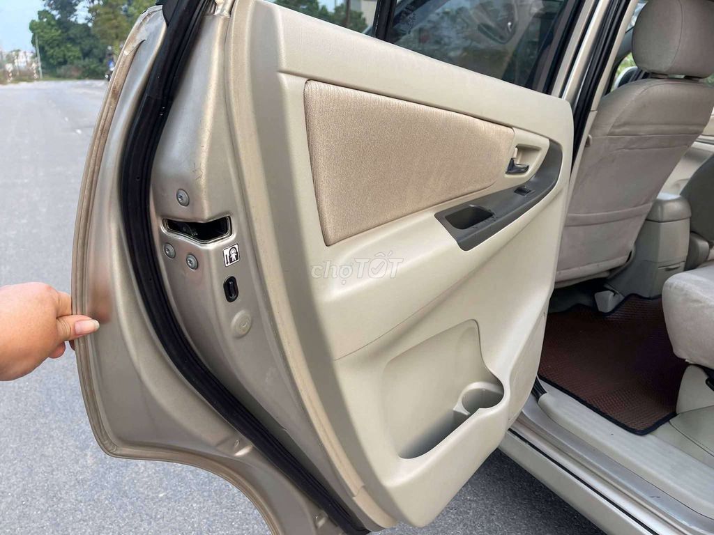 Toyota Innova 2016 Vàng cát - 129869868