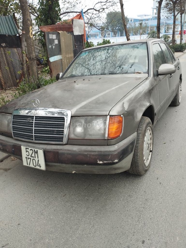 Mercedes-Benz Xám Số sàn 5 chỗ - 129961792