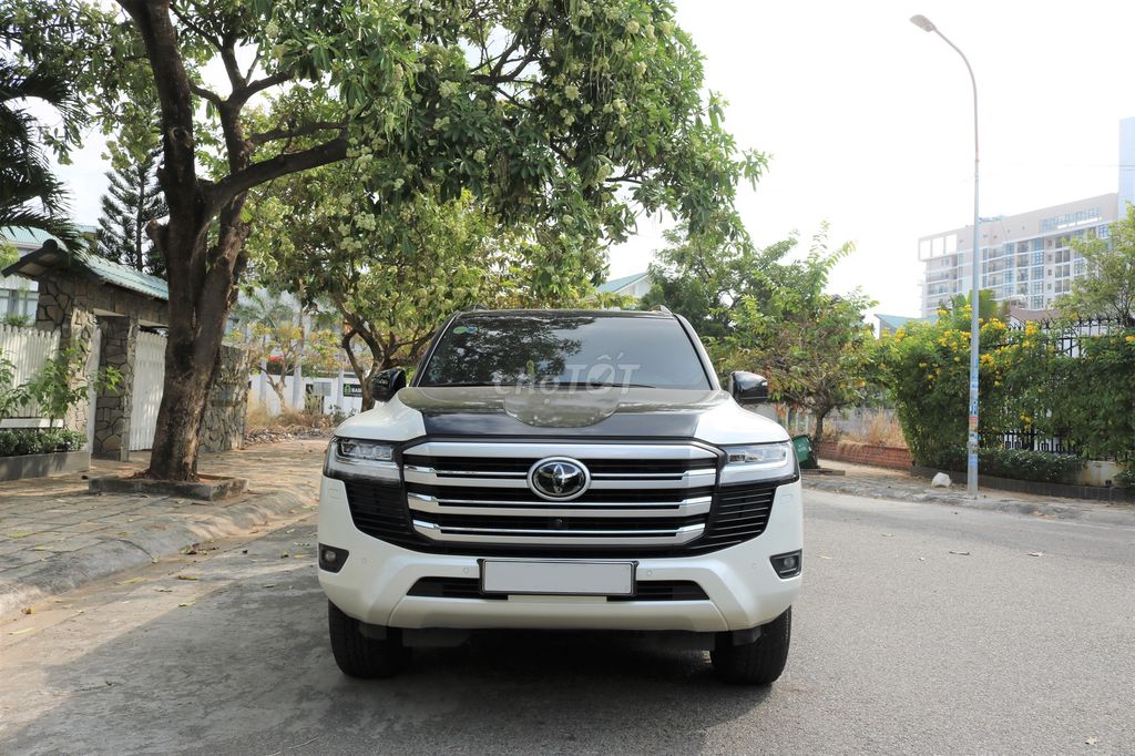 Toyota Land Cruiser 2021 Trắng 84.222 km - 130310117