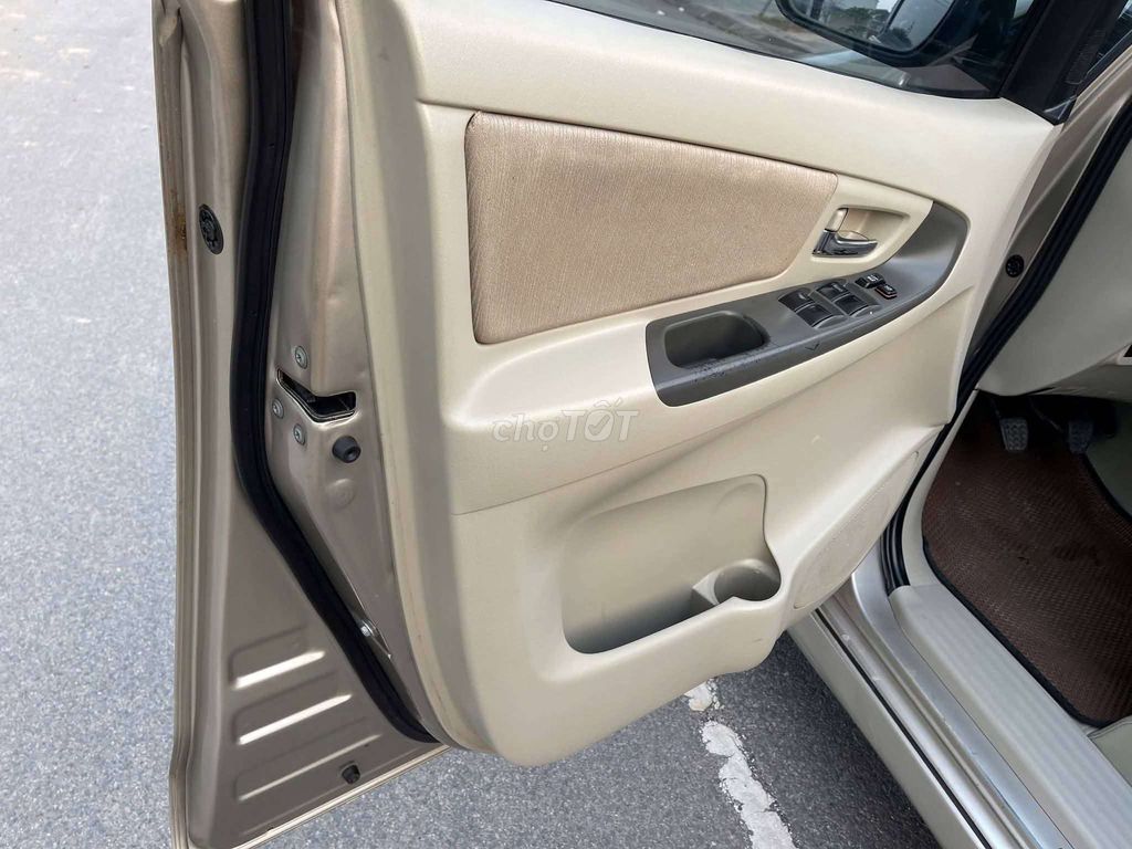 Toyota Innova 2016 Vàng cát - 129869868