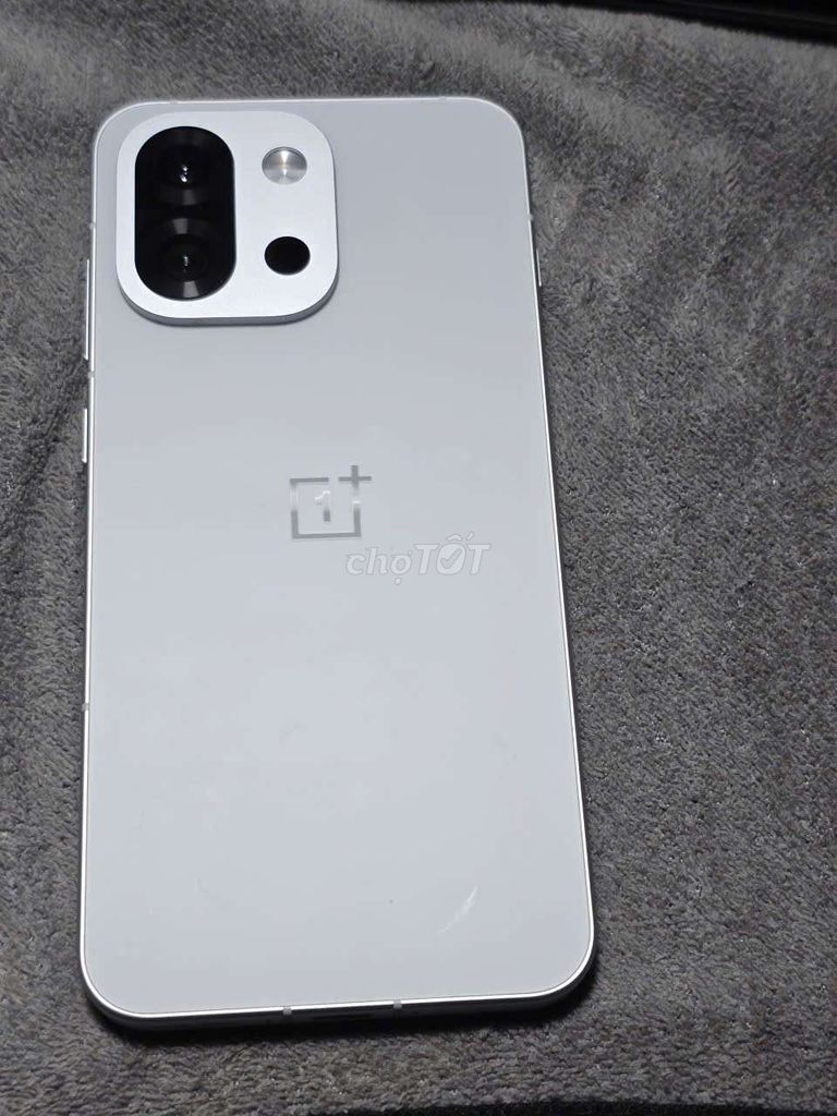 One+ 13T 5G titan ram 16/256G Chip Snap 8 Elite - 130069530