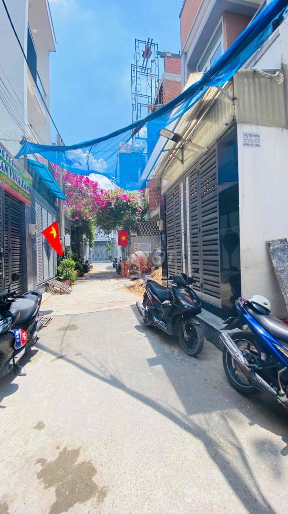 đất Tam Phú. hẻm xe tải. đường Ụ Ghe. gần vành đai 2. khu toàn nhà lầu ...