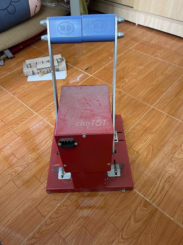 Máy dập lỗ giấy T88 Đỏ đã sử dụng - 129920857