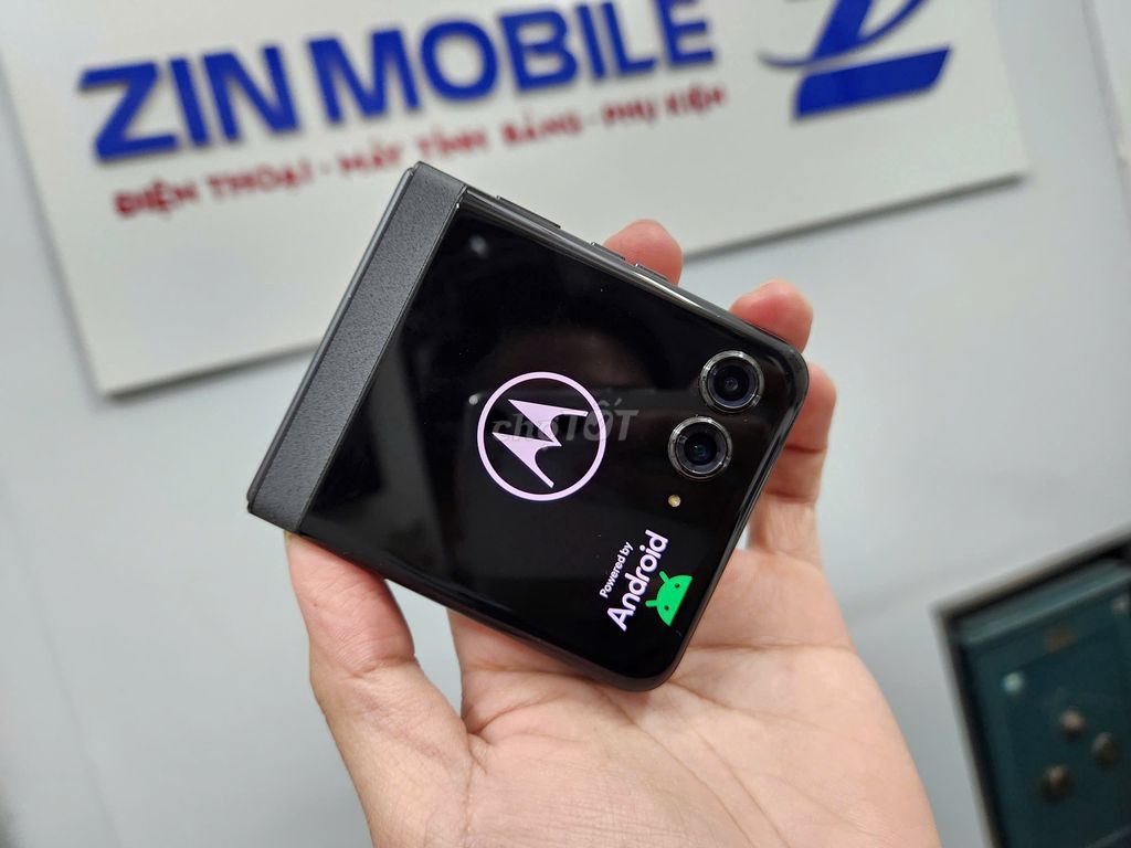 Moto Razr 50 5G | Razr 2024 - Màn Gập bền, sang - 123878293