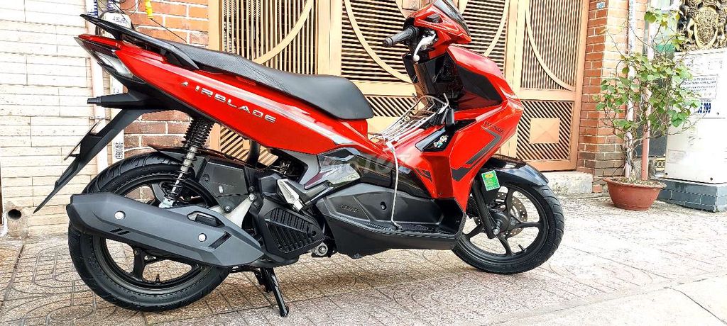 Air Blade 125 4V 2022.BiểnTp.Chính Chủ.Xe Mới 99%. - 130226775