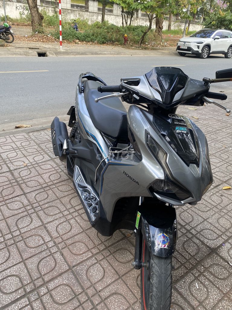 Honda Air Blade Xám Thể thao - 129966936