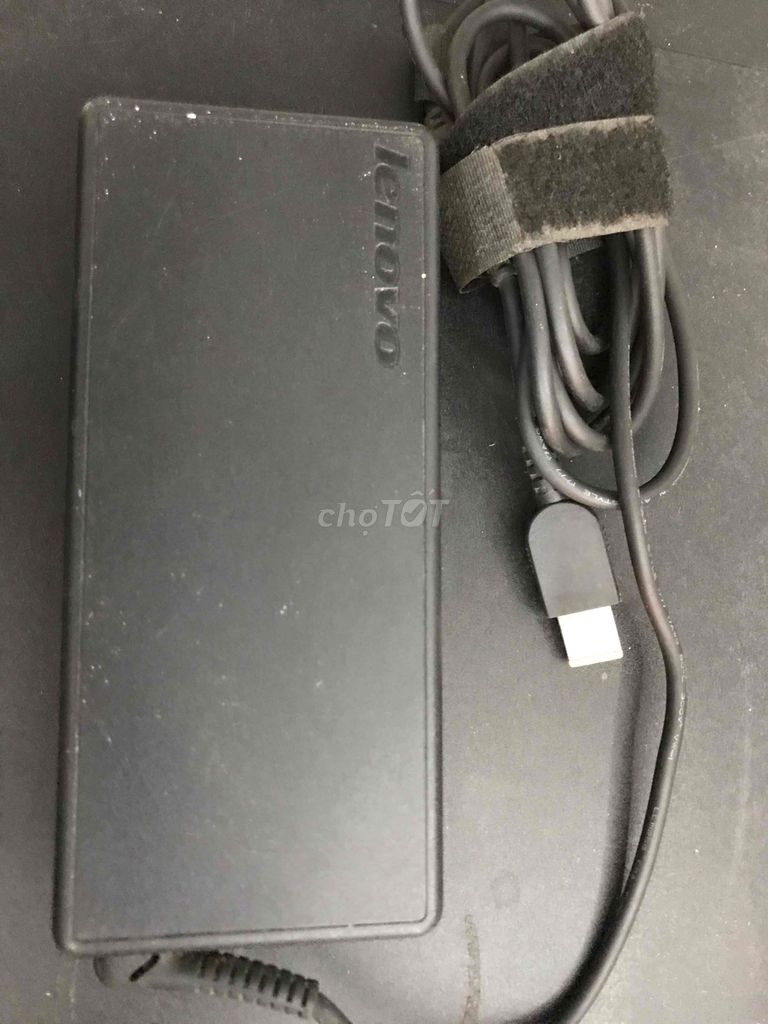 Sạc laptop Lenovo 20V- 6,7 A chân vuông Đen - 132597981