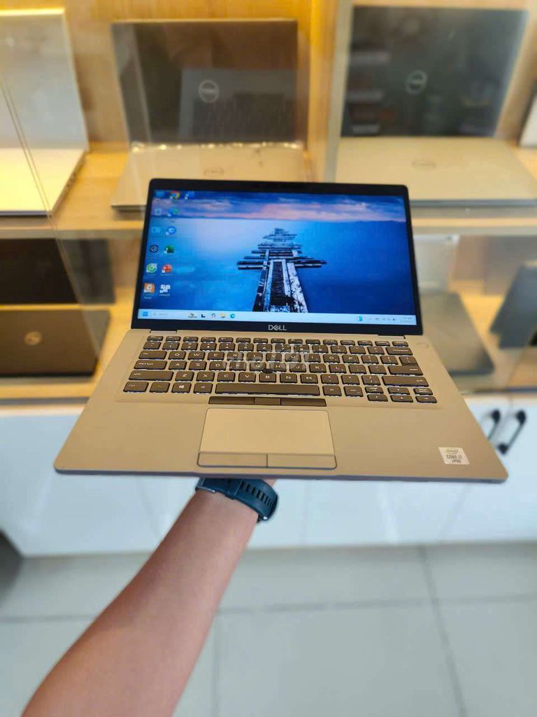 Dell Latitude 5411 i7-10850H 14 inch 8GB/256GB - 129908660