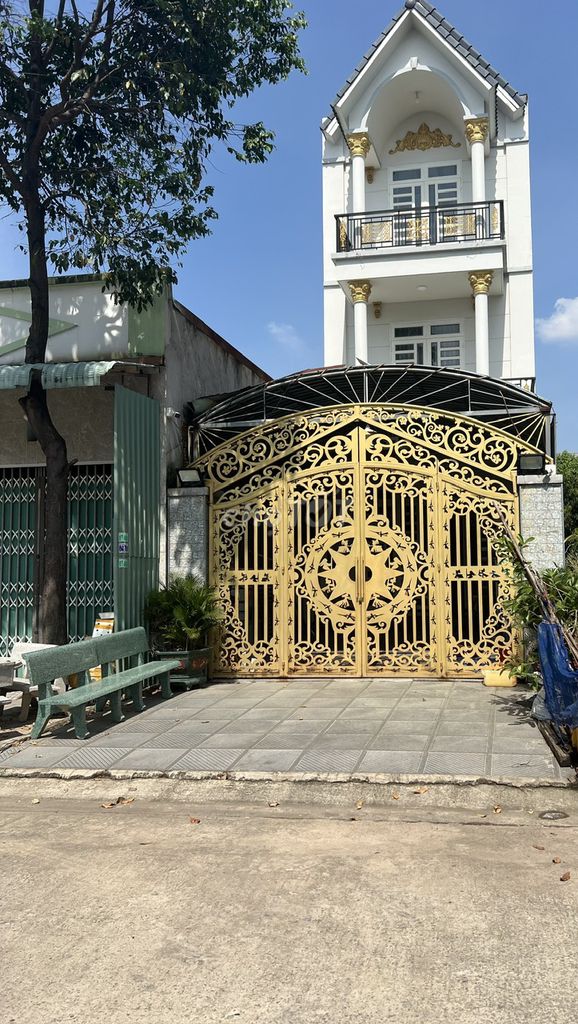 Bán nhà sổ hồng thị xã Bến Cát giá rẻ - 130296799