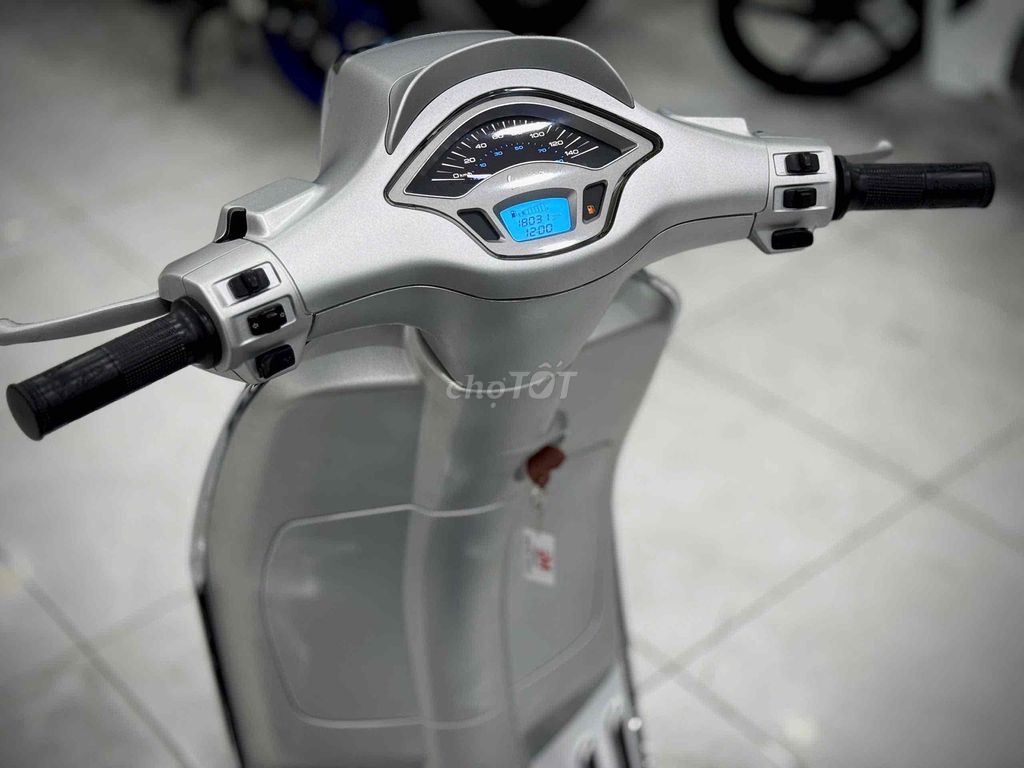 Piaggio Vespa 125 Sprint 2016 Bạc - 129958411