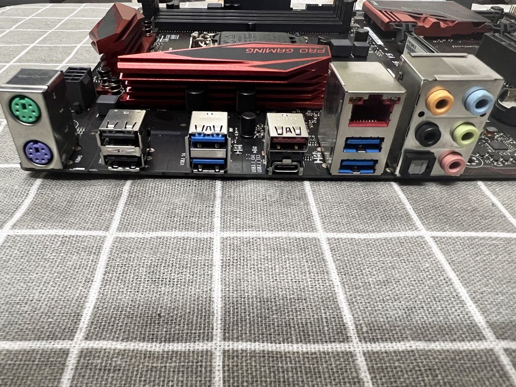 Main Asus E3 Pro Gaming V5 chạy Xeon E3 V5 V6 - 101408092