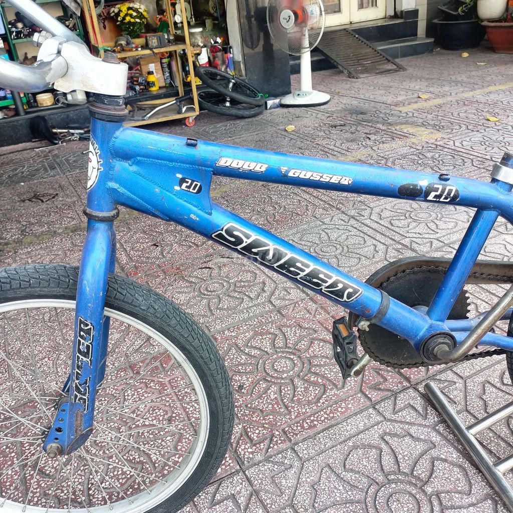 Xe đạp thể thao BMX khung thép chế kiểu độc lạ - 130178132