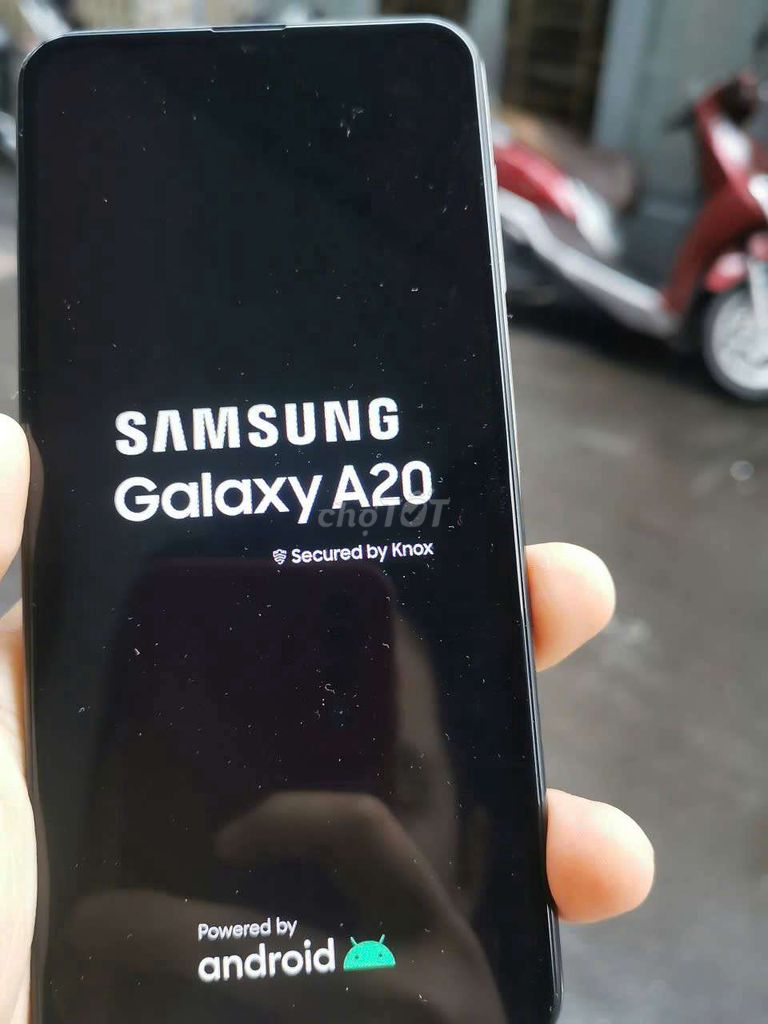 Samsung A20 Ram 3GB 32GB Mạnh Pin Lâu Xài OK - 127577603