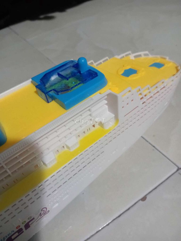 Tàu chạy pin to dài cho bé - 130186469