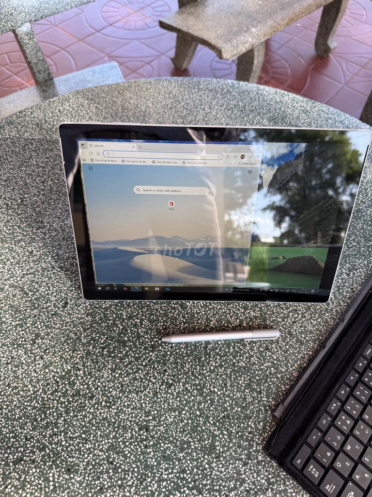 Surface pro 5 i5, ram 8, ssd256 màn cảm ứng - 128220111