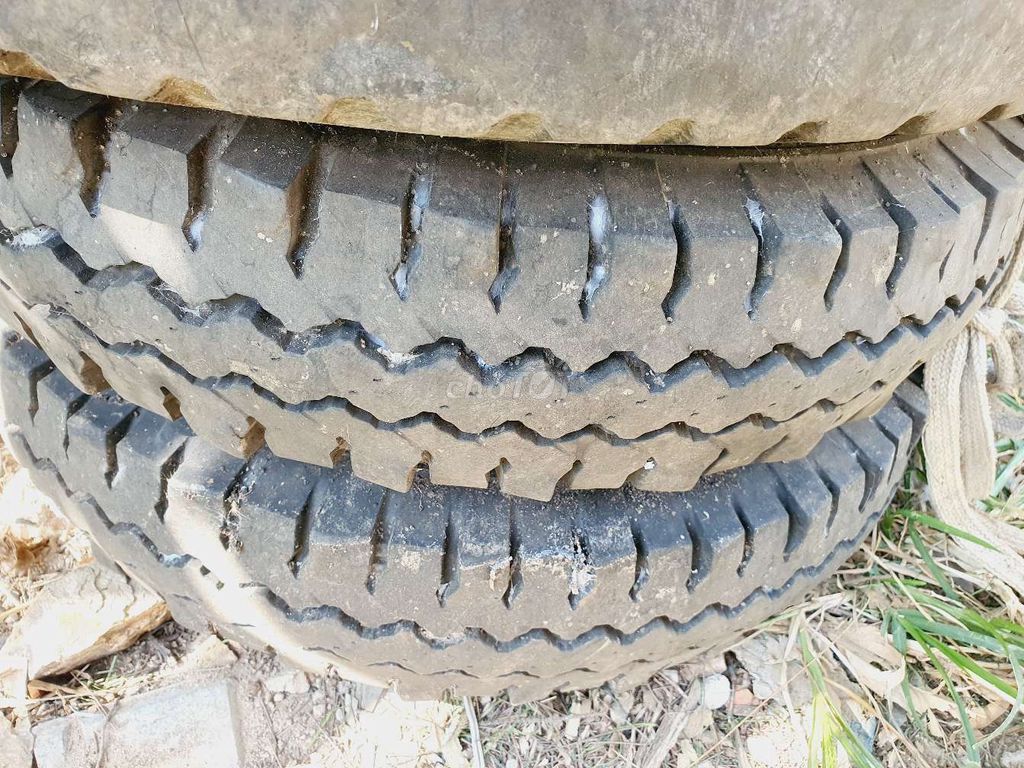 Em cân th ly cap lôp xe dasu va kia thong so 5.12 - 130195417