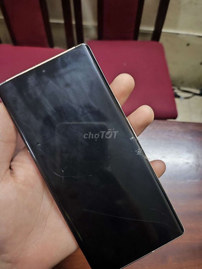 Google Pixel 6 Vàng kem Kính nứt - 130068509