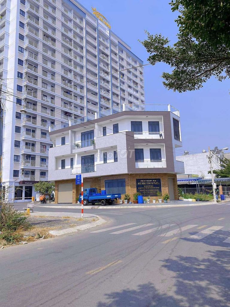 Chung cư star tower , TP HCM : 49,2 m2, bao sổ hồng : 1,135 tỷ - 123554260