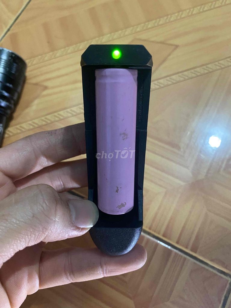 đèn pin chiếu sáng - 130069300