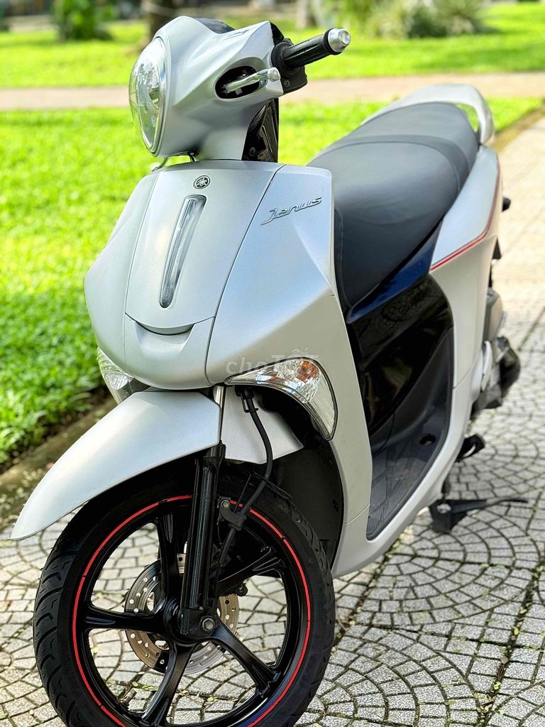 Janus 2018 khoá ga, nợ xấu đưa 6tr lấy xe - 129953875