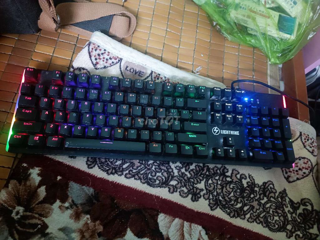 Bàn phím cơ Lightning AD-8000 Đen - 130460720