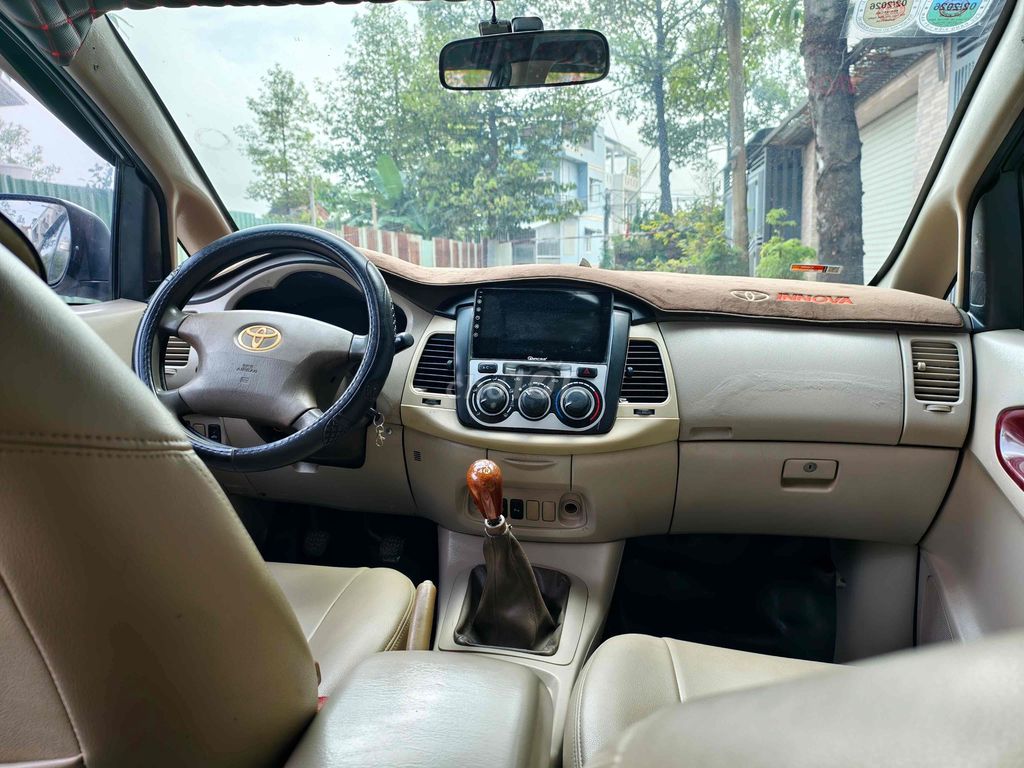 Toyota Innova 2006 Bạc Số sàn - 129899234