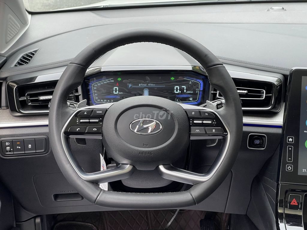 Hyundai Custin Cao Cấp 2.0T 2023 Cực Đẹp Như Mới - 128729213