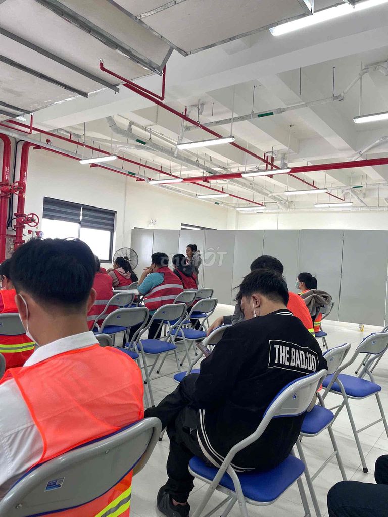 anh chị nào ở kcn phú mỹ 3 cần việc nt e nha - 130245056