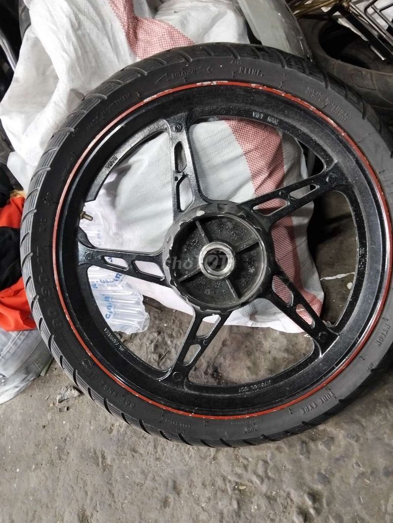 Mâm xe Sirius Đen nguyên rin có trầy.. - 130375848