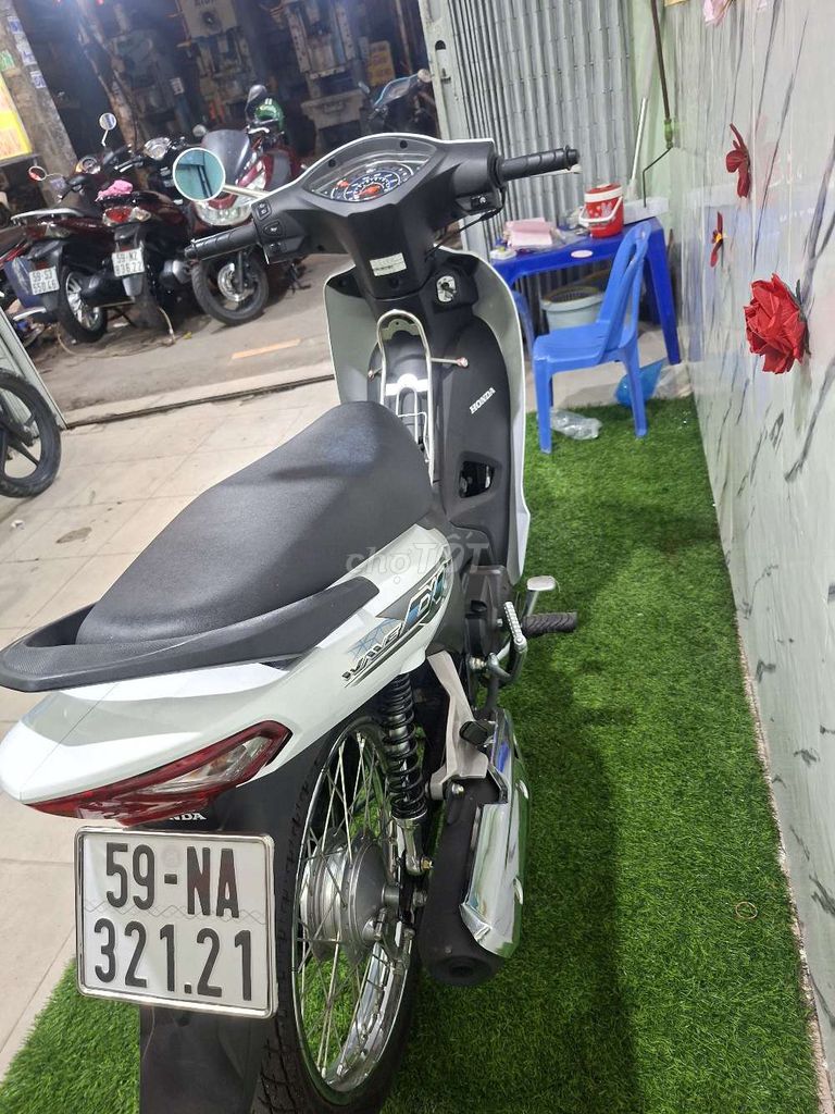 Honda Wave Alpha 2024 Trắng 2572 km - 129965134
