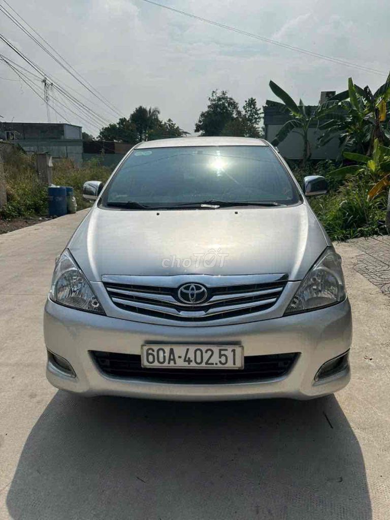 Toyota Innova 2012 Bạc 7 chỗ - 130977339