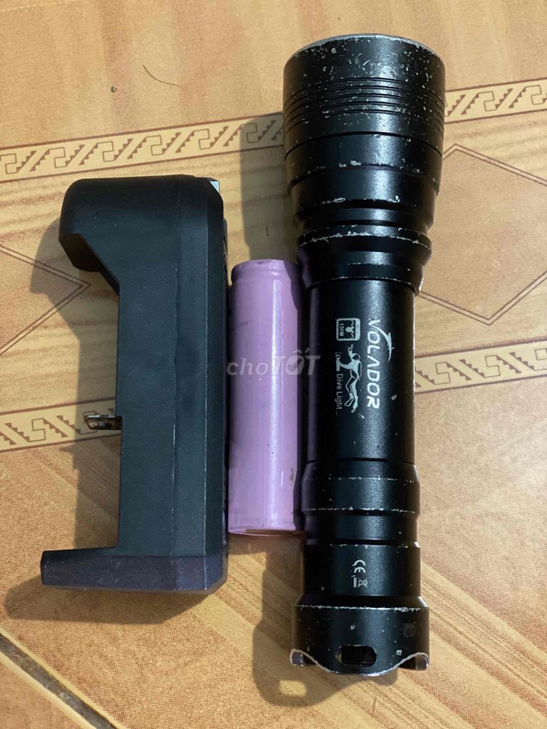 đèn pin chiếu sáng - 130069300