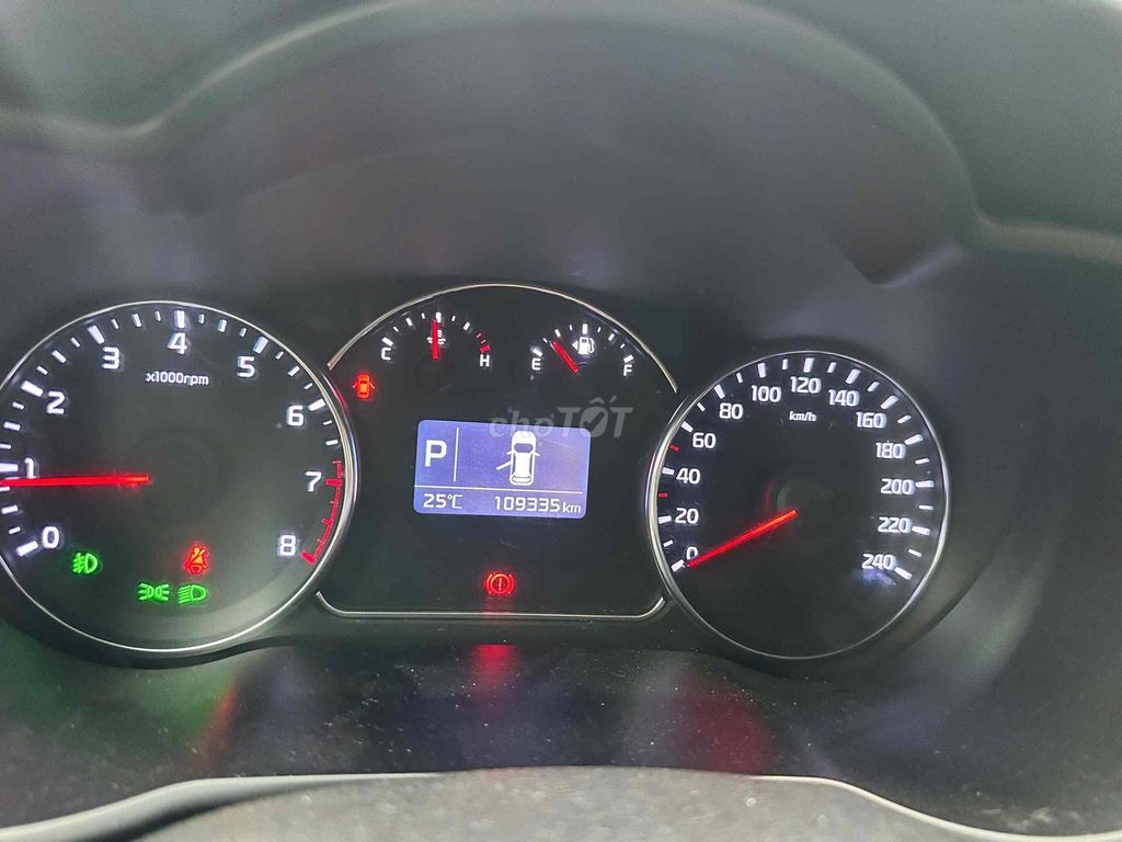 KIA RONDO 2015 GAT 110.000 km Đen đẹp không lỗi - 129809752