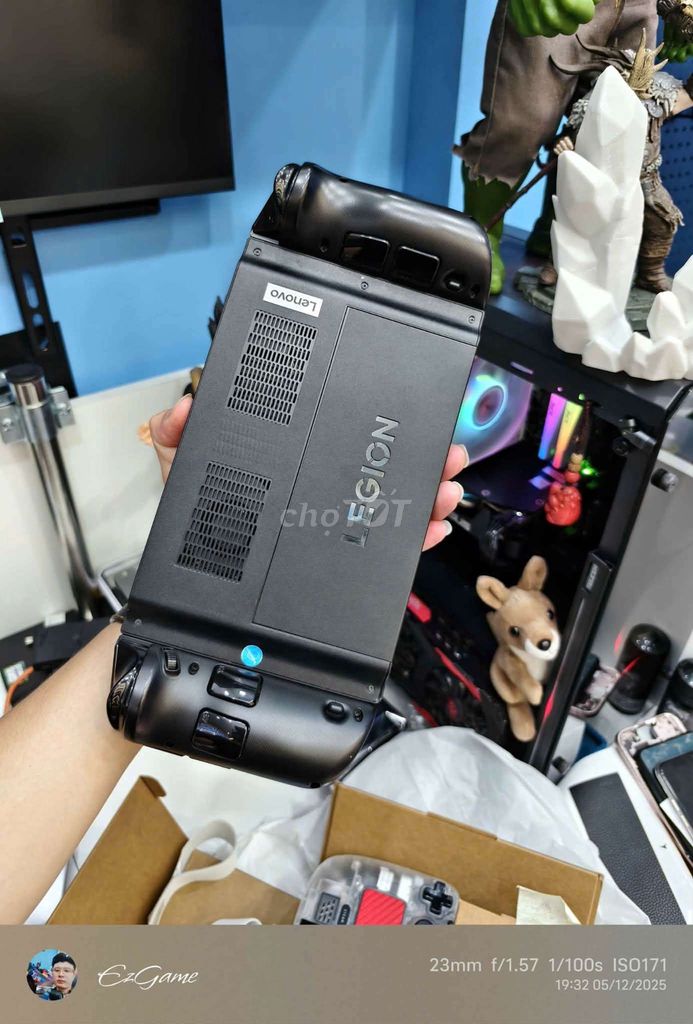 Legion Go AMD Z1 extreme 16GB/512GB Đen - 129511636