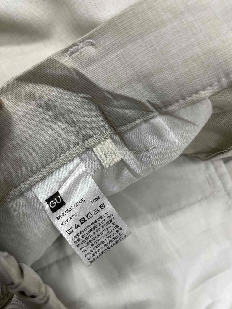 Quần tây Gu size L Số đo: eo 84-90, dài 95, ống 19 - 128691385