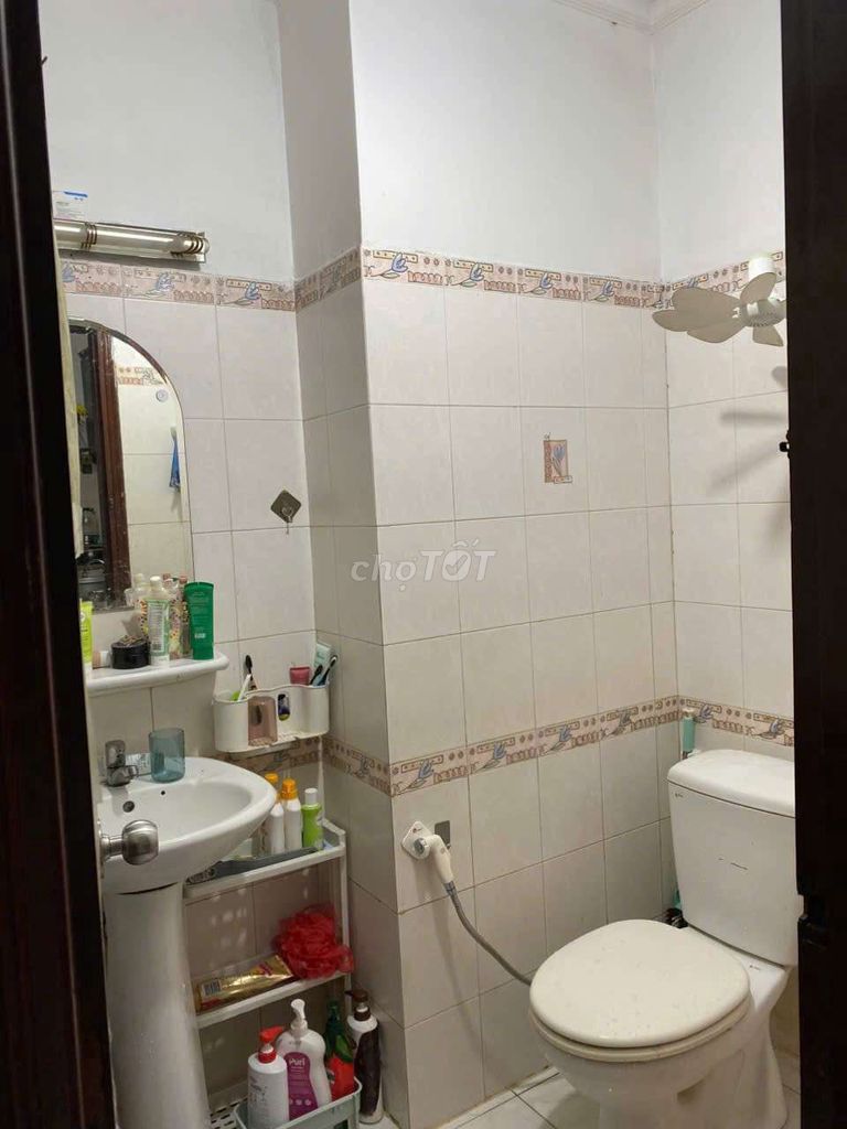 Bán chung cư Bùi Tư Toàn có sân vườn - 128655507