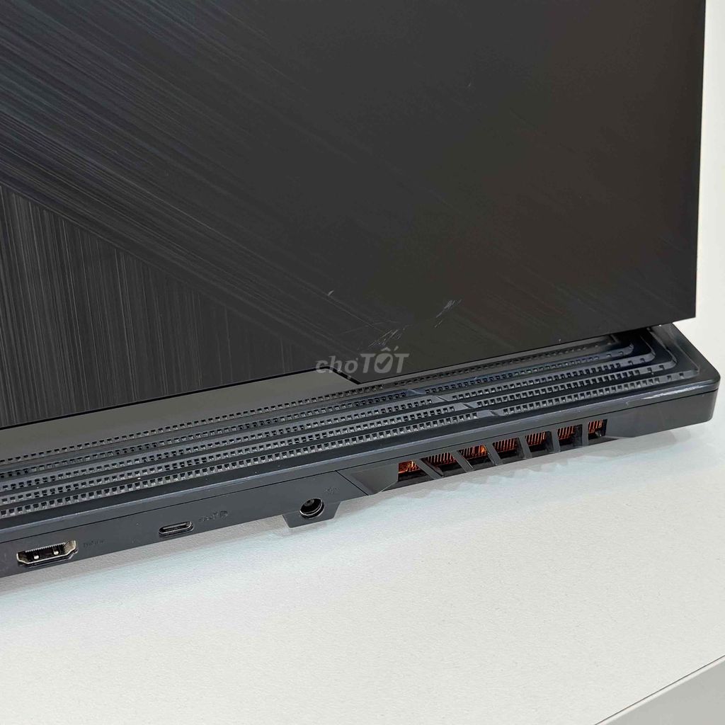 Asus Rog Strix G512L qua sử dụng chưa tới 13 đồng - 130387922