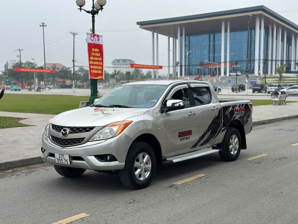 Mazda BT50 số sàn 2 cầu đời 2013 - 129858062