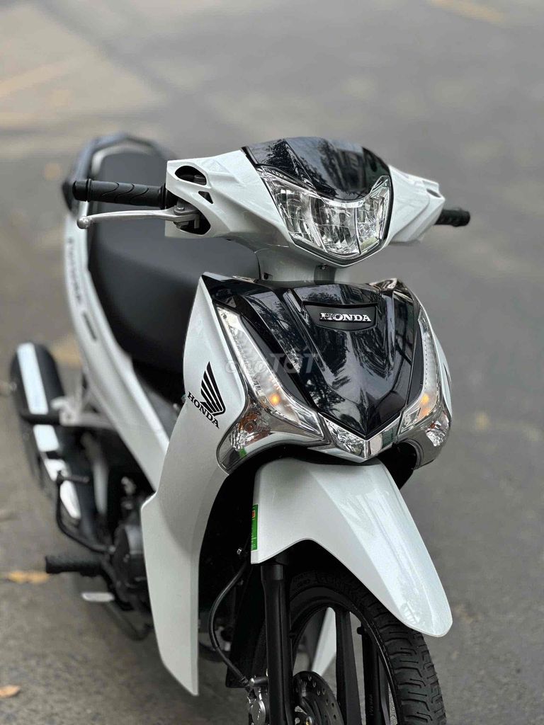 Bán Fu Led Trắng Đen 2024 - 130095057