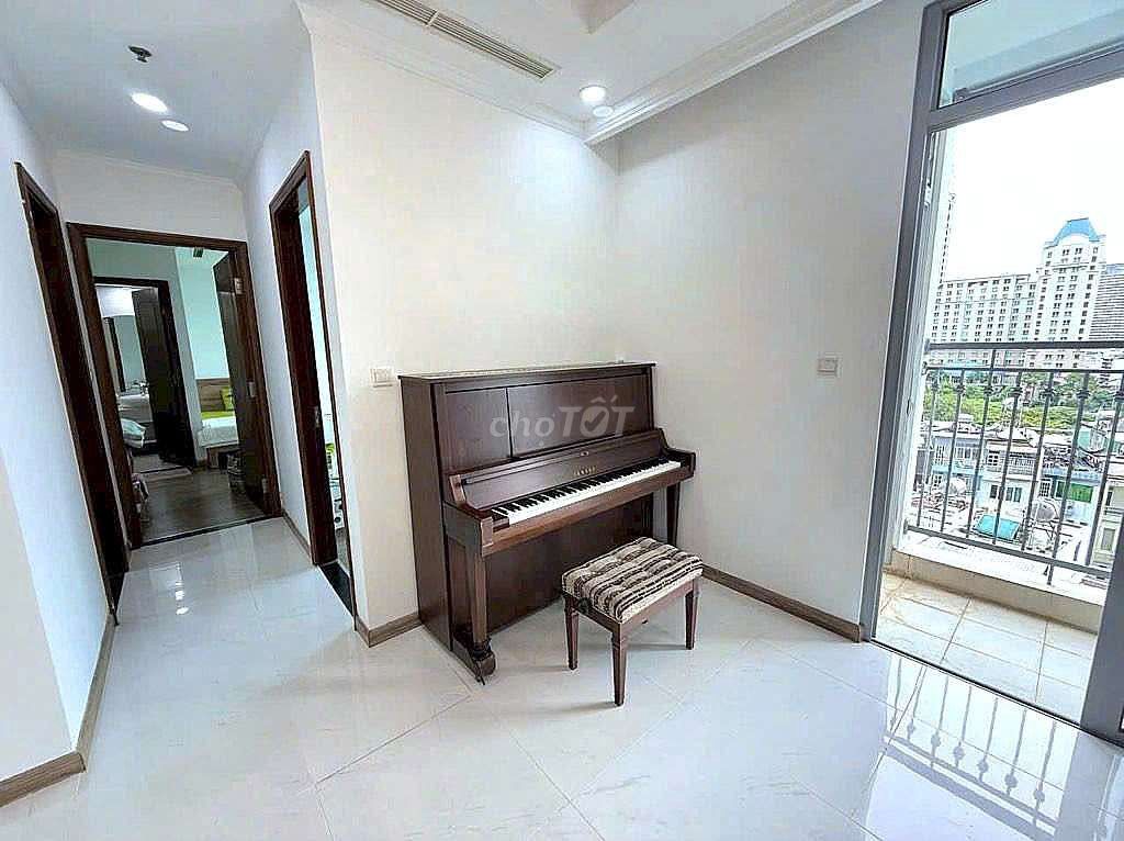 KHU CAO CẤP LANDMARK 81 . 2PN 2WC | TẦNG ĐẸP | GIÁ TỐT CHỈ 9.8 TỶ ...