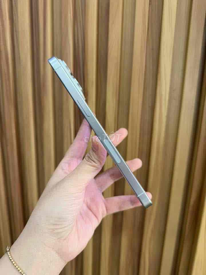 mình đổi ip16 cần bán gấp ip15 promax giá cực rẻ ạ - 124408743