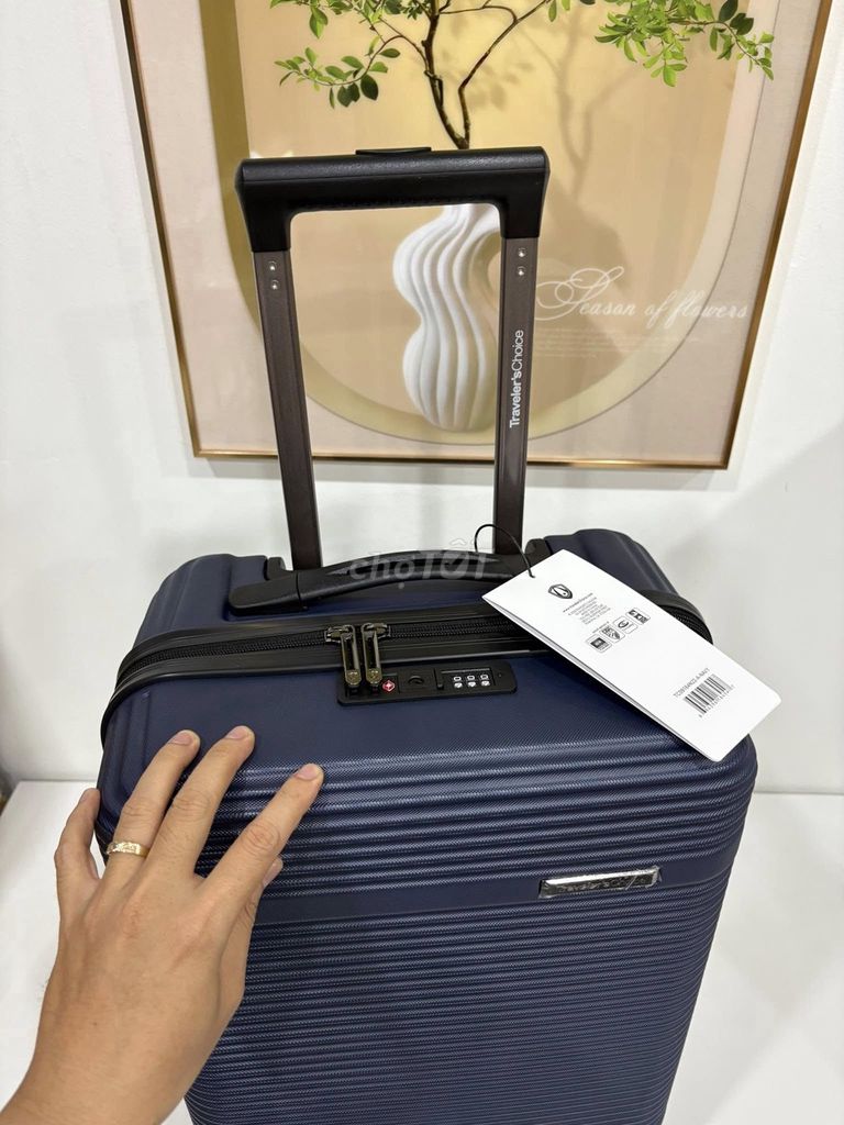 Vali Travelers Choice Oxnard 22 inch - 131287182