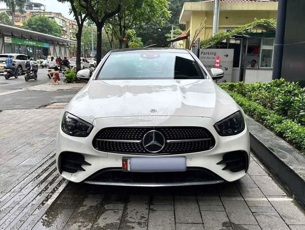 Mercedes Benz E Class 2022 E300 AMG - 30000 km - 130214014