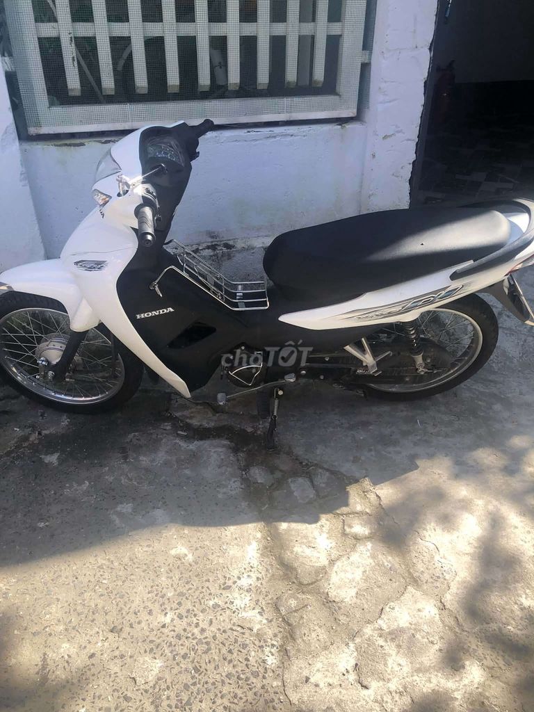 Honda Wave 2025 Trắng 2000km - 130311757