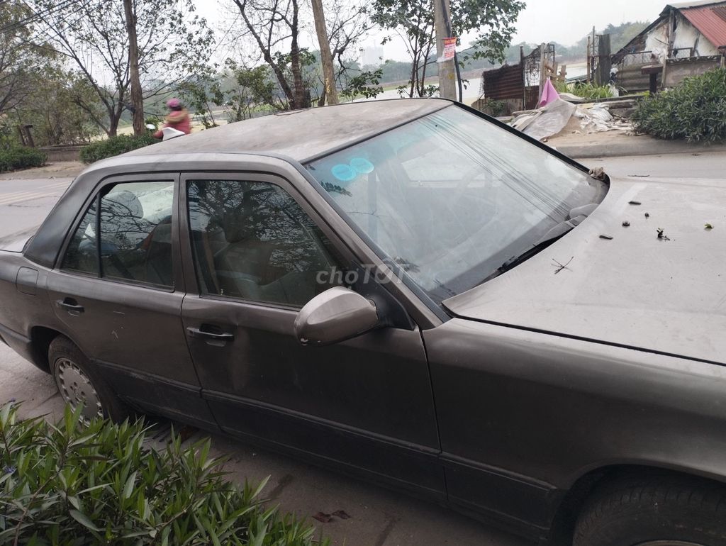 Mercedes-Benz Xám Số sàn 5 chỗ - 129961792