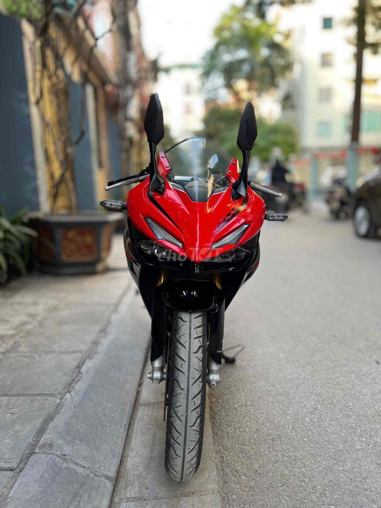 Honda CBR 150R abs Đen đỏ mới đi 1000 km - 129938828