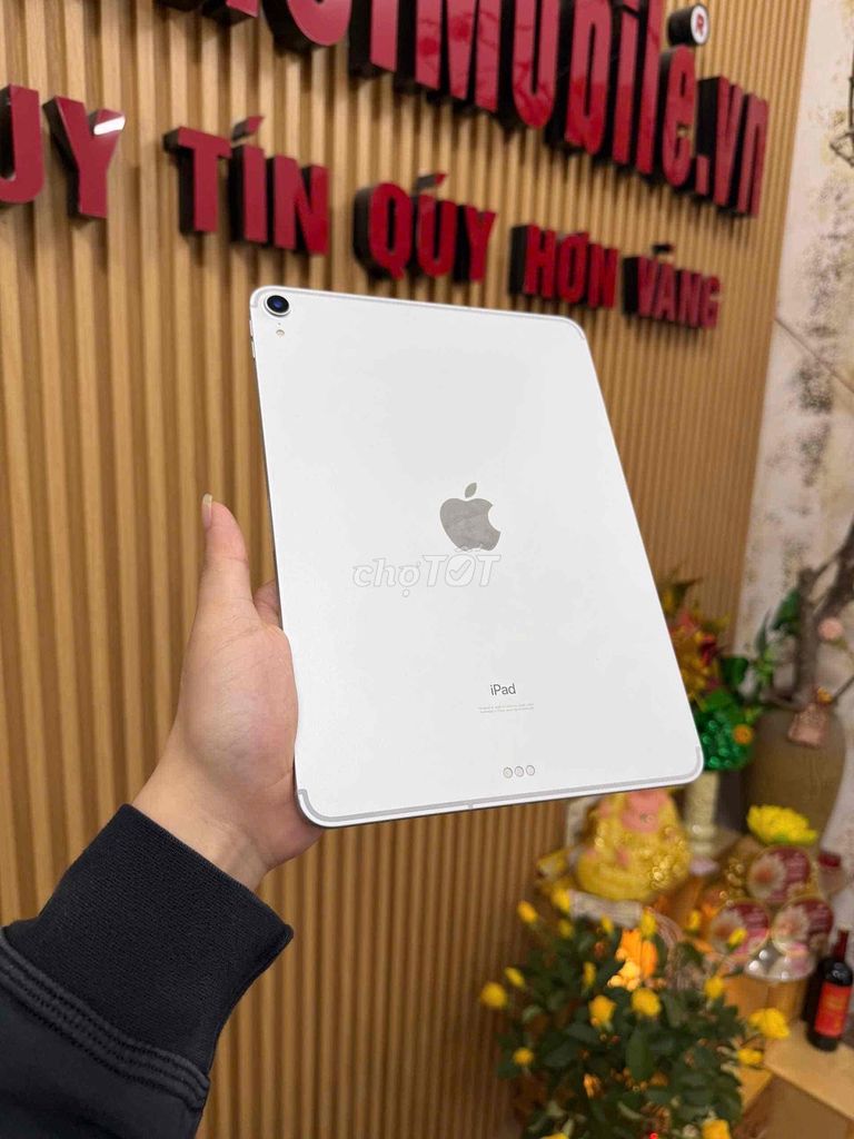 Apple iPad Pro 2018 64GB Như mới 99% - 130352098